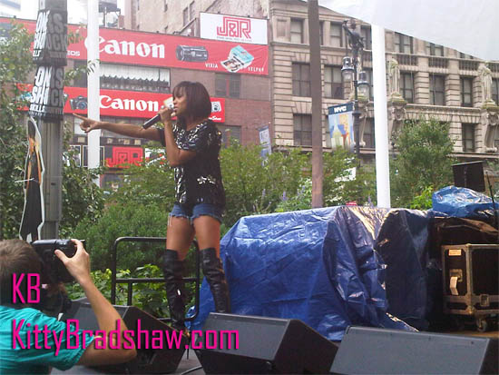 J&R MusicFest: Letoya Luckett - Kitty Bradshaw